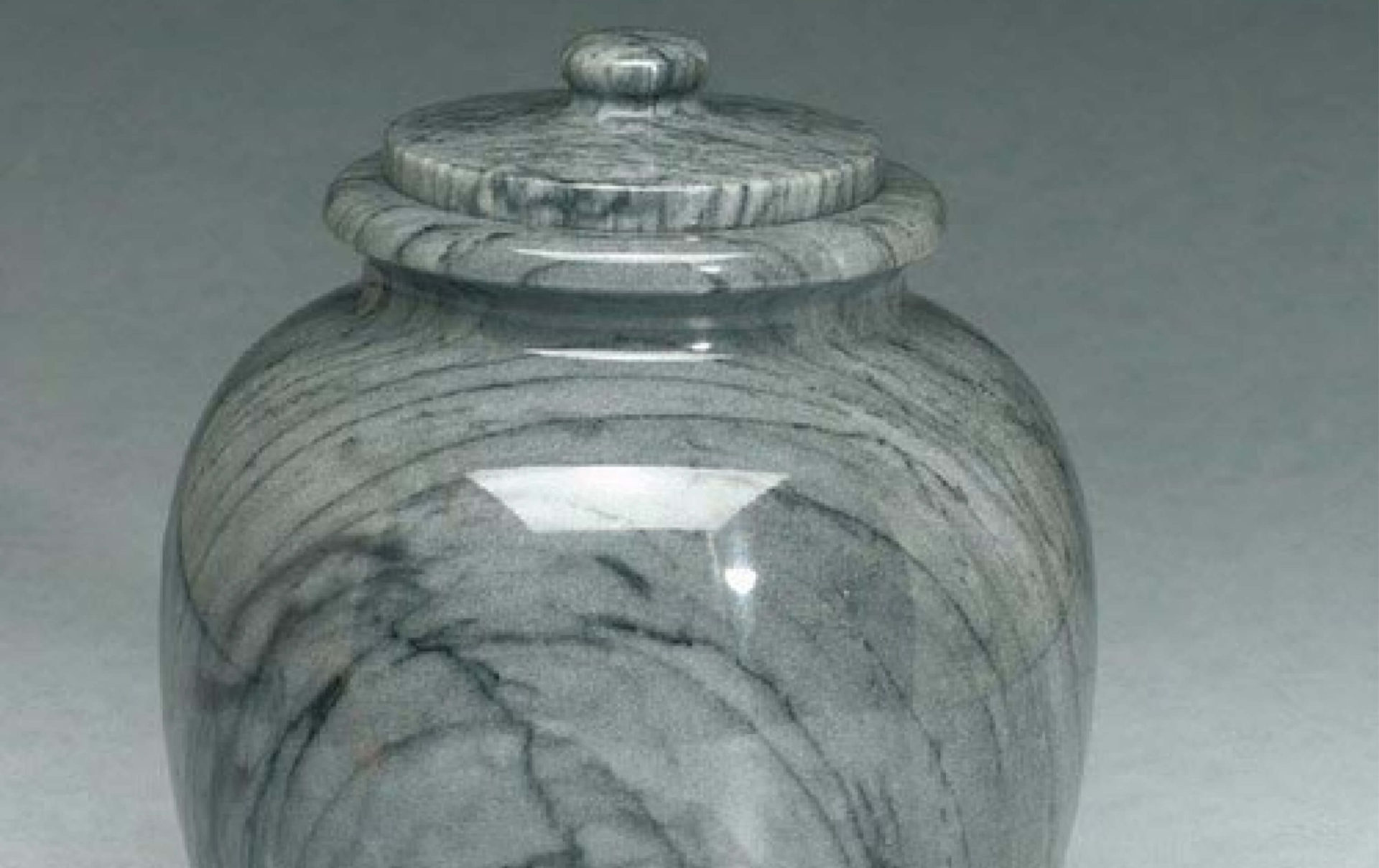 Direct vs Full-Service Cremation: Understanding the Difference